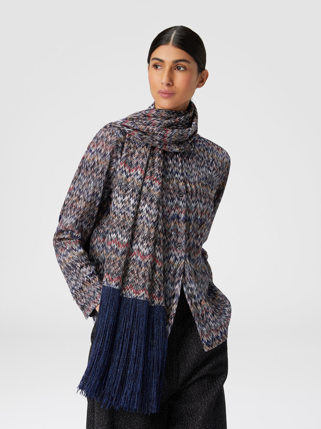 Étole en viscose lamée à chevrons et franges